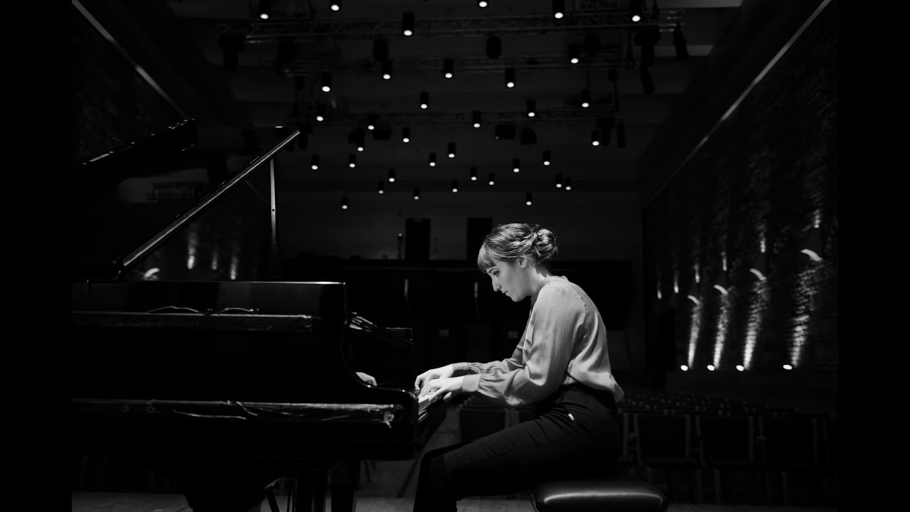 Brahms Intermezzo Op. 117 No. 3 - Alexandra Balog - YouTube