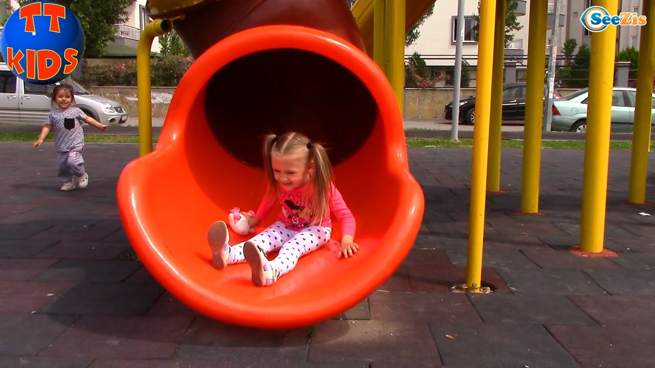 Хелло Китти и Ярослава на Детской Площадке. Каникулы в Турции. Hello ...