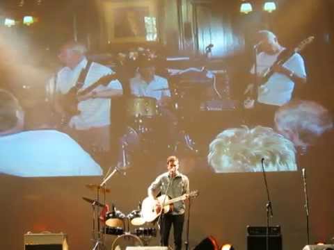 Ross Turnbull singing Revolution at The Peter Cowap Music Festival May ...