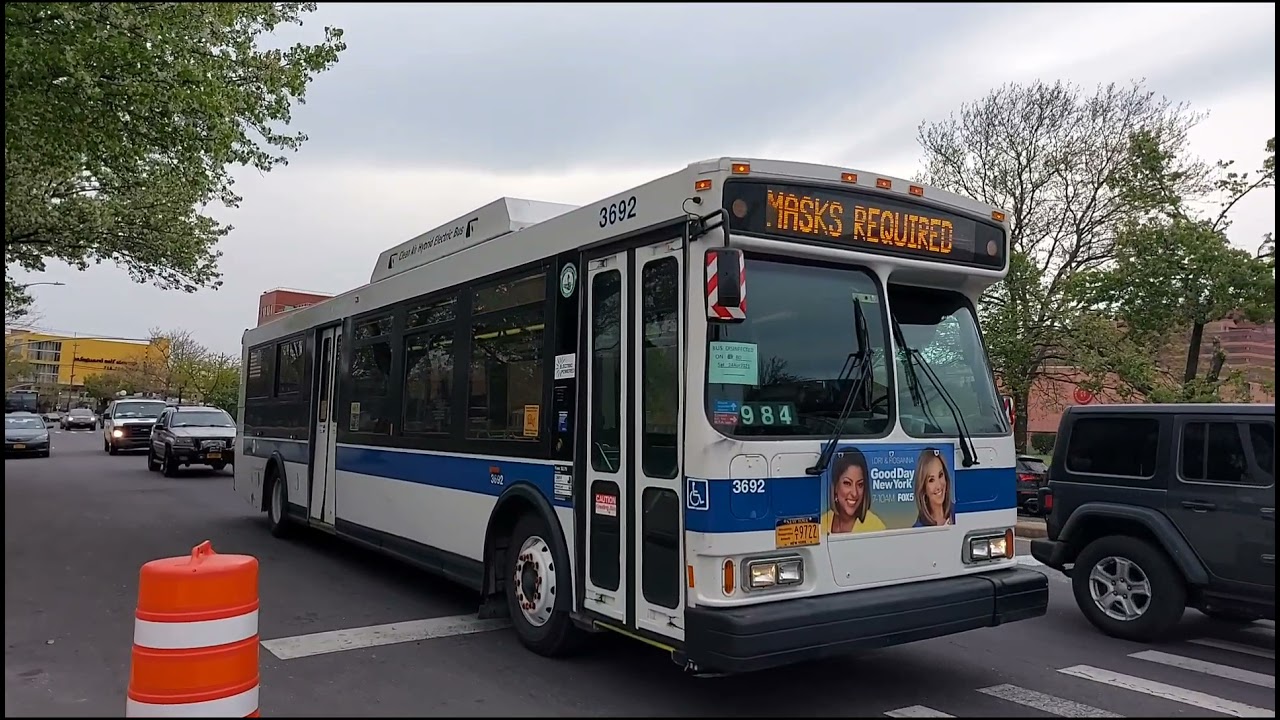 MTA: final days of the Q98V route - YouTube