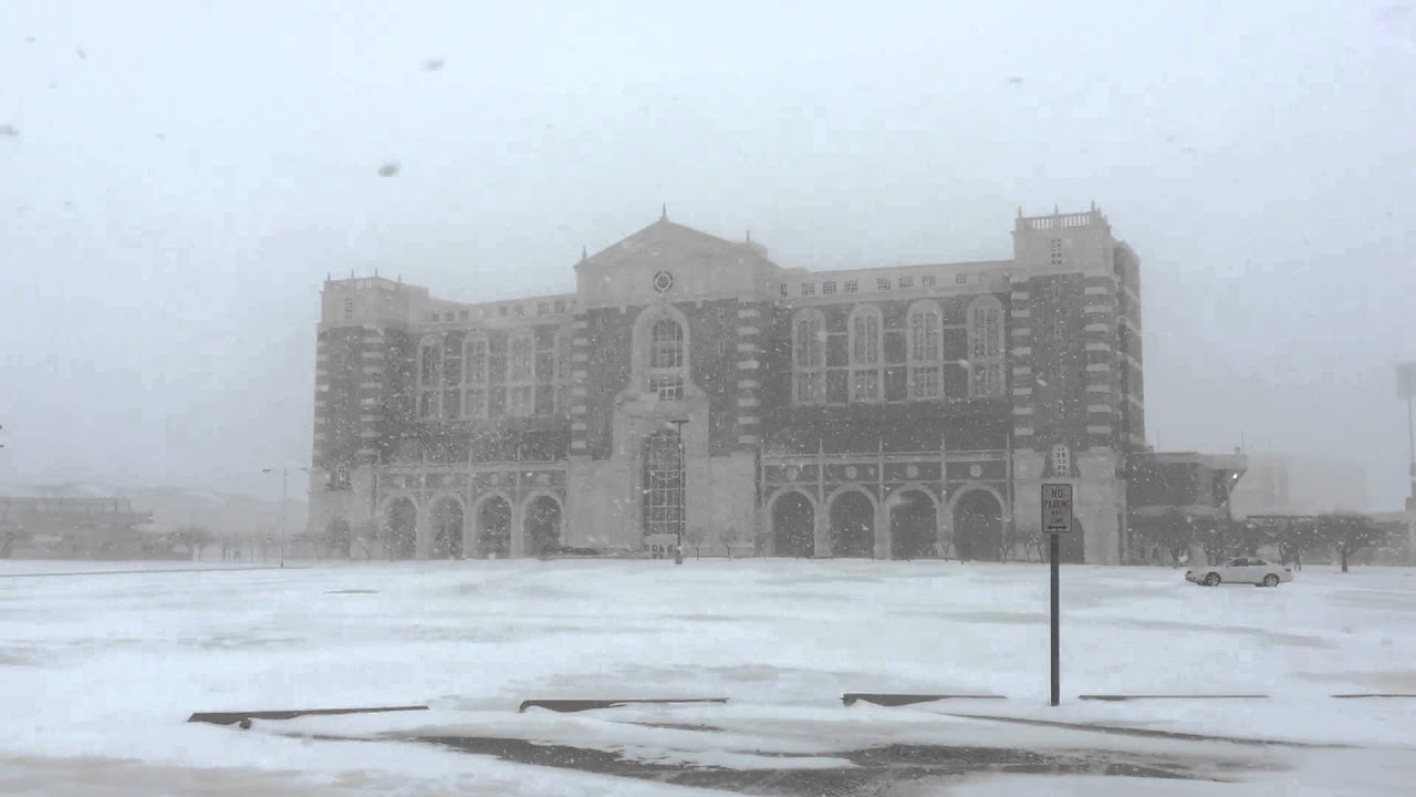 Texas Tech Jones AT&T Snow - YouTube