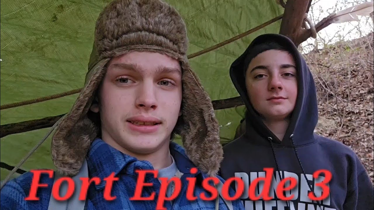 Woodland Fort Episode 3: Exploring and scavenging - YouTube