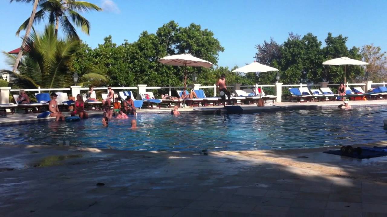 Dominican Challenge! - YouTube