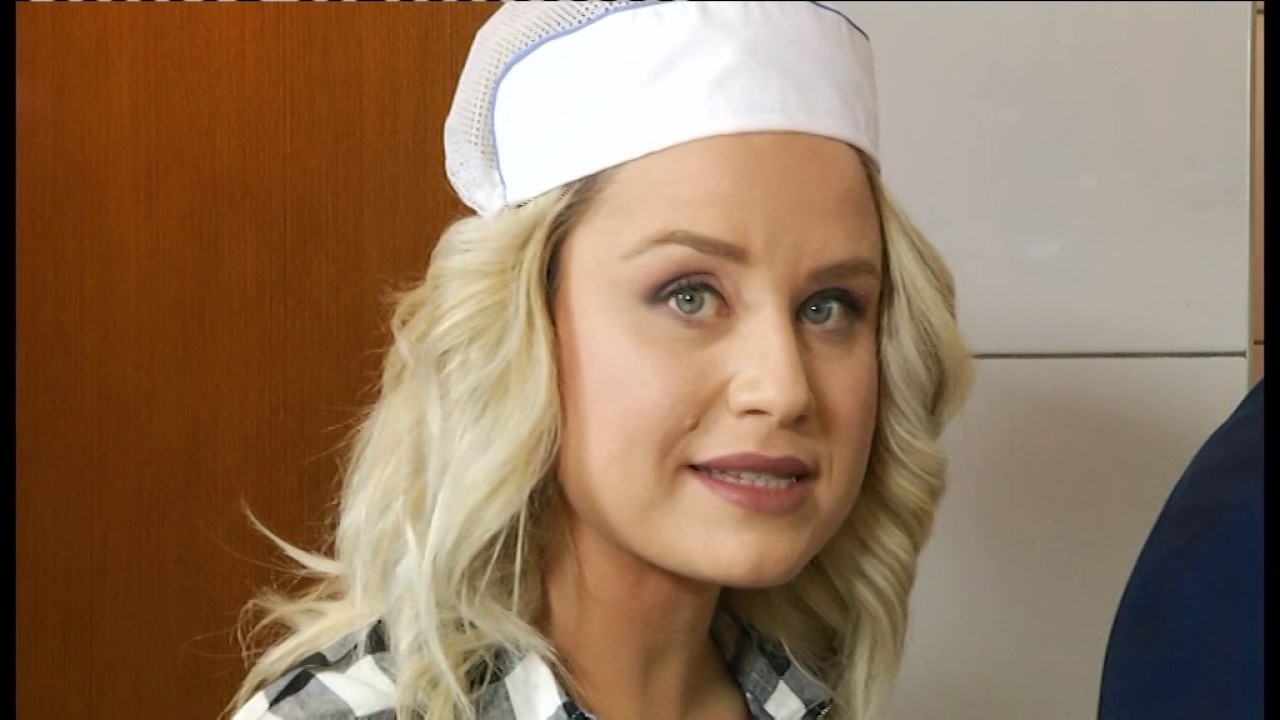 "Linguini me mish derri e perime" - YouTube