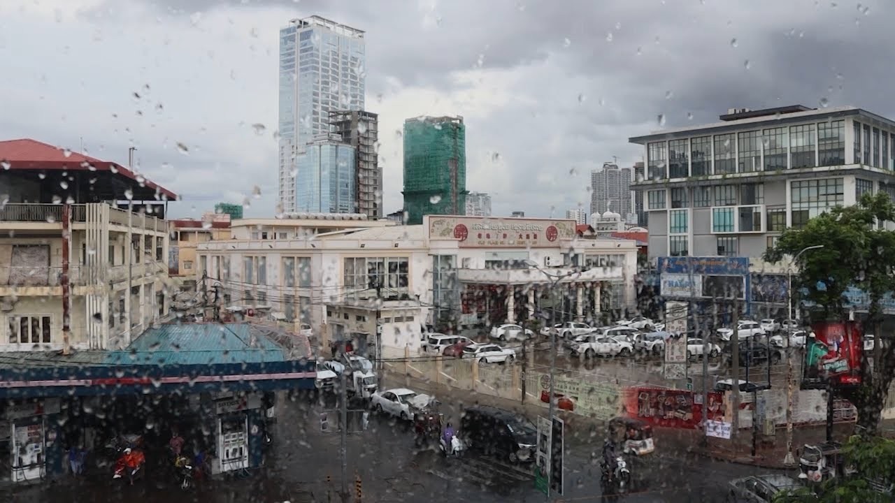 @Here is a video showing the sky starting to rain until the sky stops ...
