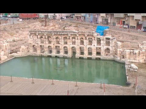 2 bin yıllık “Kral Kızı” Roma termal hamamında şifalı sıcak su...
