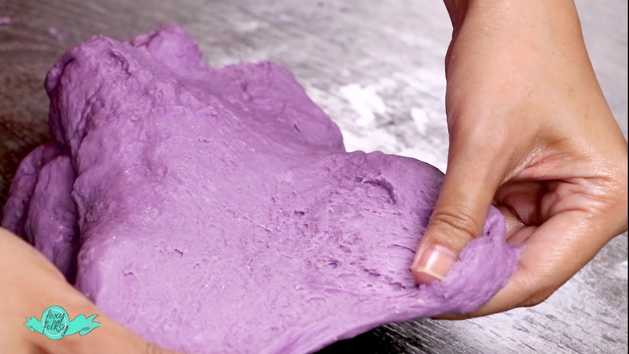 Check out this variation of the traditional Filipino breakfast bread ...
