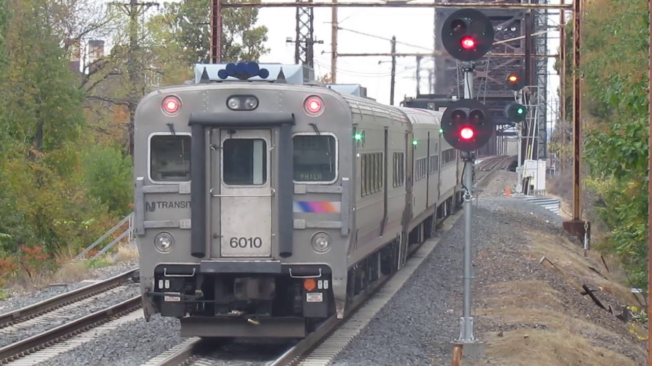 NJT #4209 Drops Two Approach Medium Signals at SAUK - YouTube