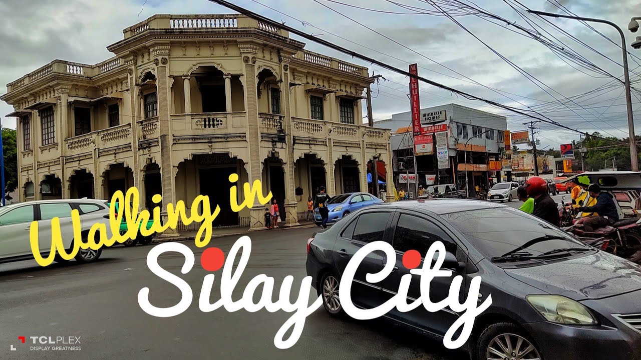 Walking in Silay City.. - YouTube