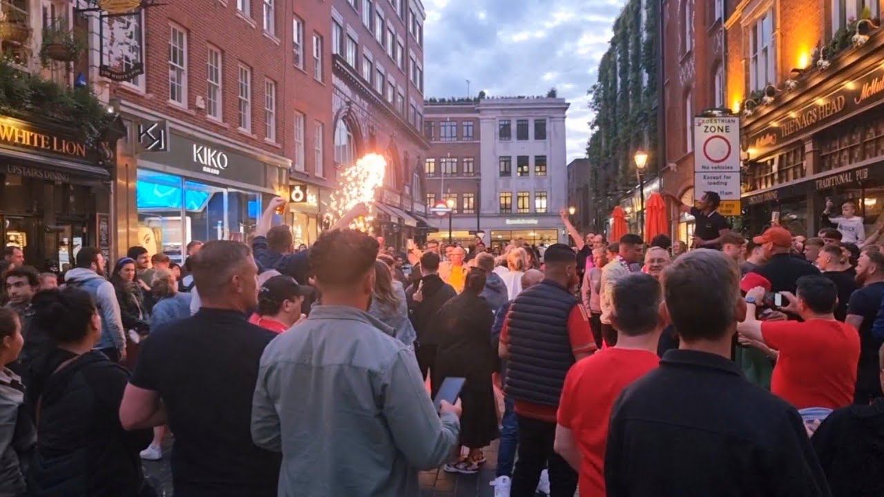 Nottingham Forest Football Fans Chants! - YouTube
