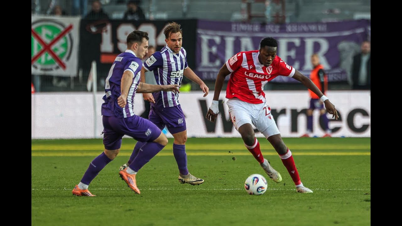 15. Spieltag Rot Weiss Essen - FC Energie Cottbus 23.11.2025 / 19:30 ...
