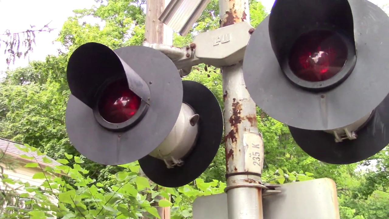 Traver Rd. Grade Crossing Ann Arbor, MI Tour 9/12/18 - YouTube