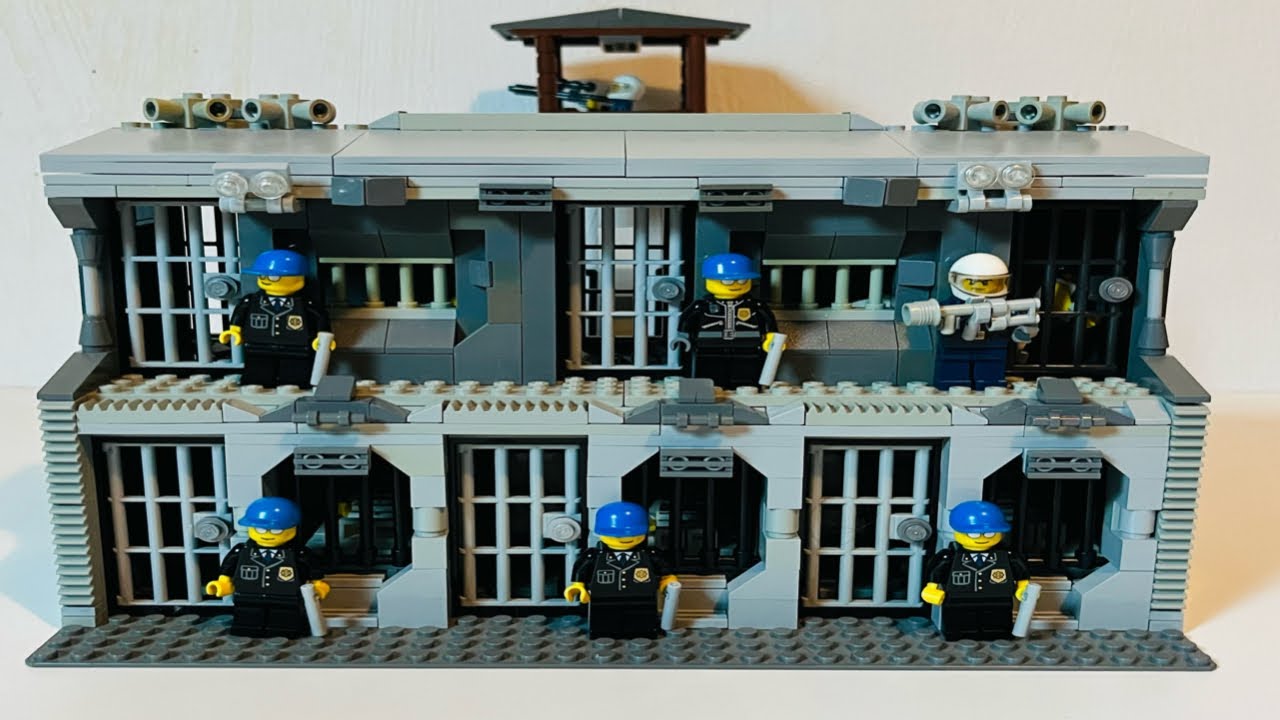 Lego prison moc - YouTube