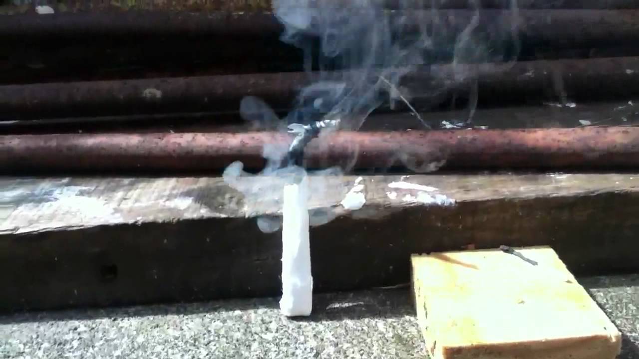 Homemade Fuse (Kno3+Sugar) - YouTube