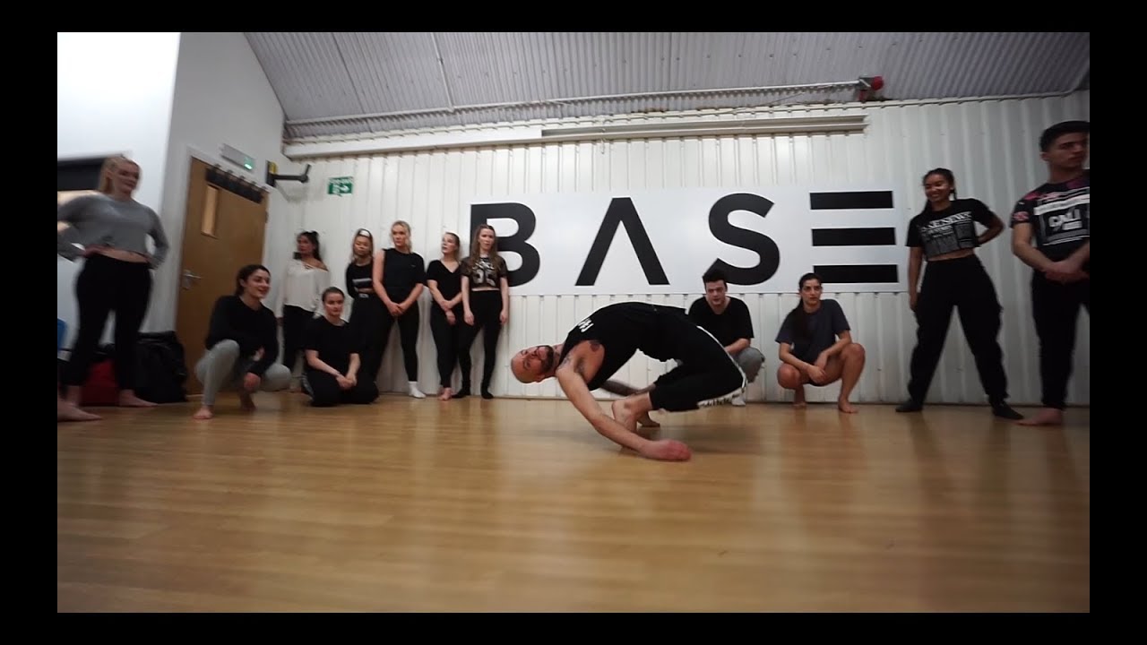 Leon Else - Black Car | Philip Birchall Choreography - YouTube