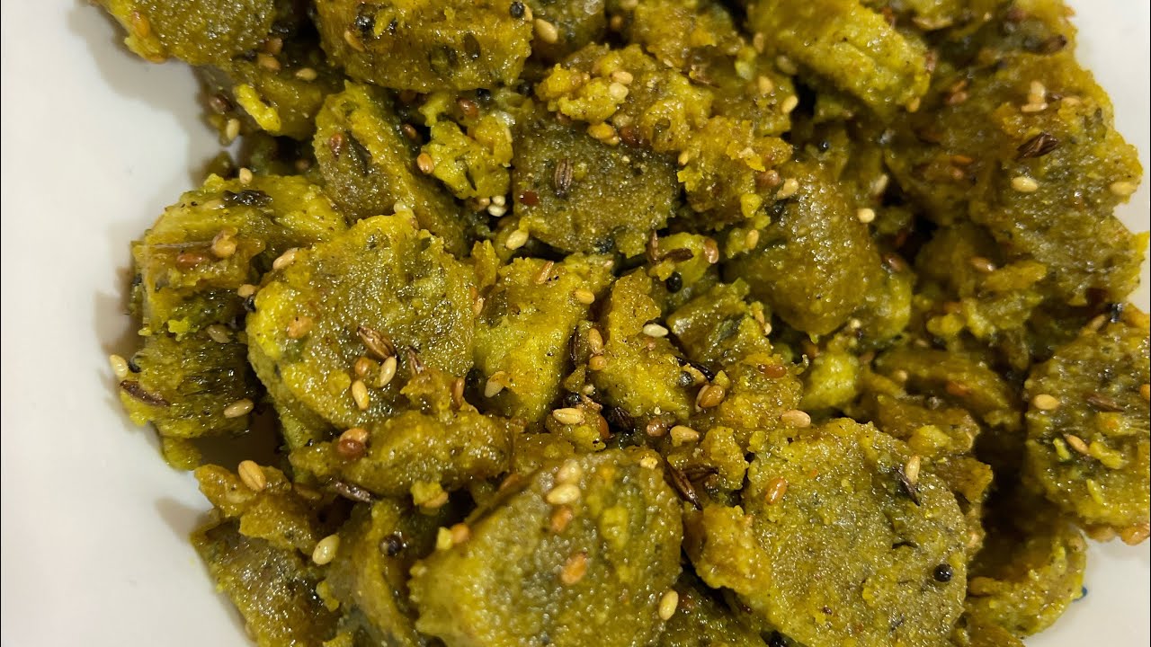 Traditional gujarati muthiya recipe || Palak na healthy muthiya recipe ...