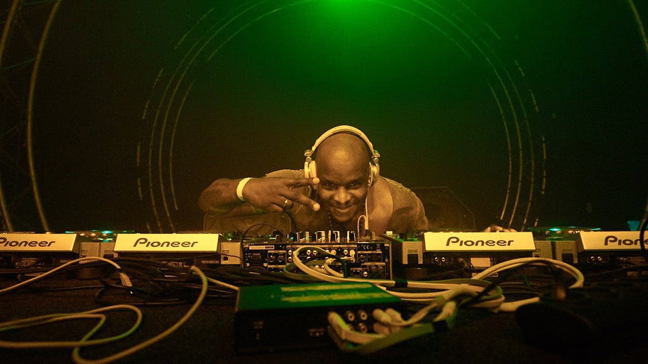 DJ SS @ The World Of Drum&Bass, Moscow 2015 - YouTube