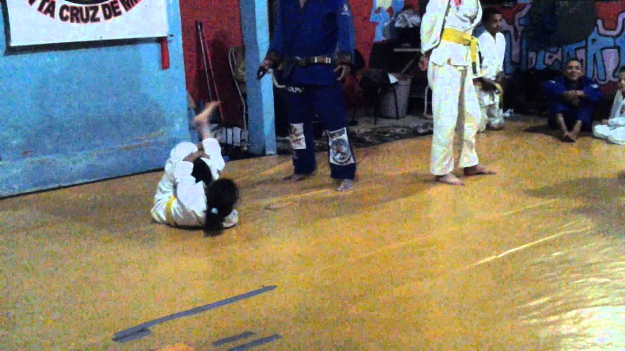 Jiu Jitsu - Santa Cruz de Minas - MG Brasil - YouTube