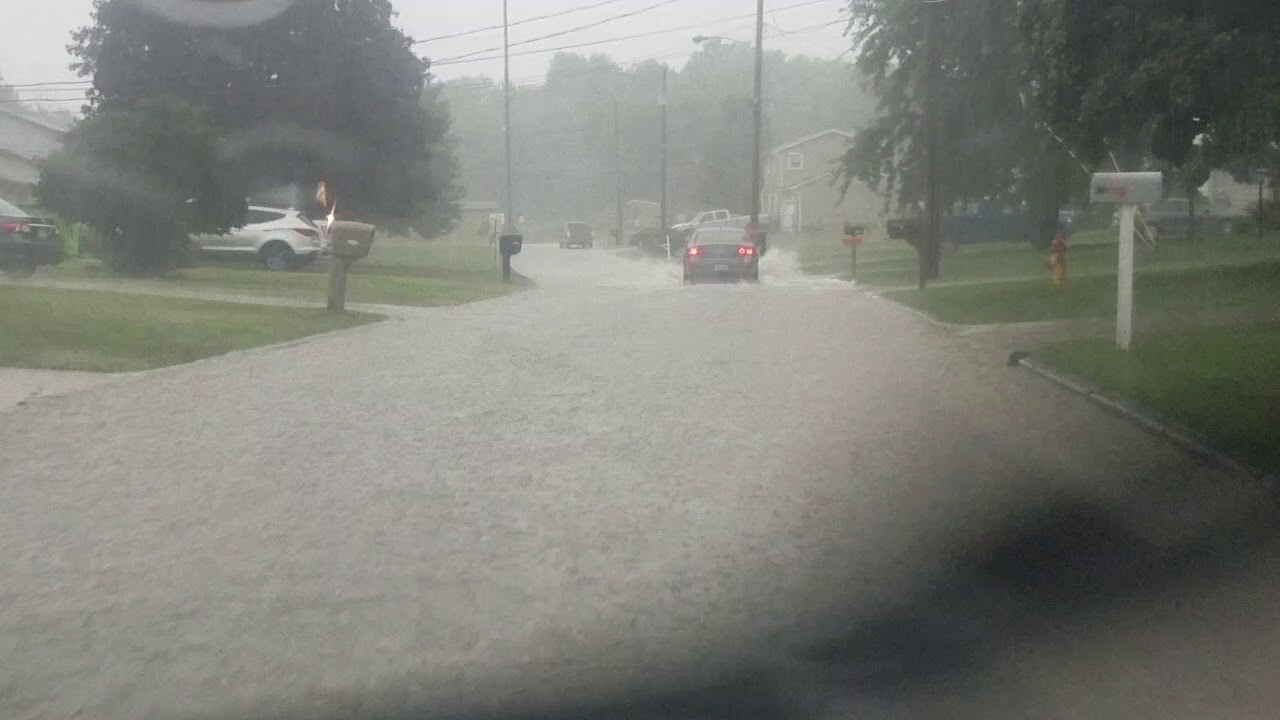 Flash Floods in NE Ohio Heavy rain video 2 - YouTube