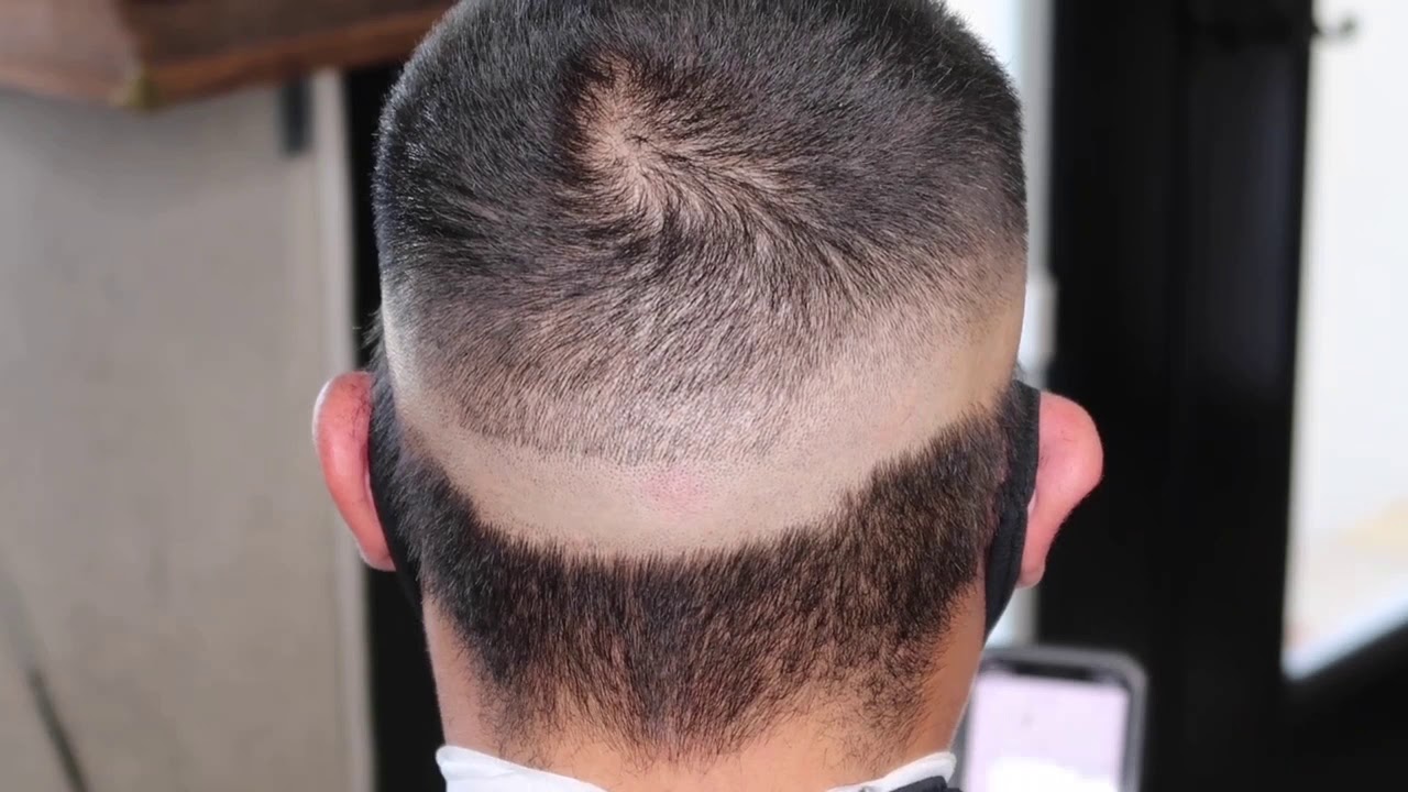 BARBER TUTORIAL BALD FADE W/ #4 GUARD BLENDING UP THEN DOWN - YouTube
