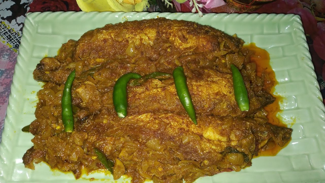 Pabda Fish Dopiajo Recipe || পাবদা মাছের দো- পিঁয়াজু || Fara's - YouTube