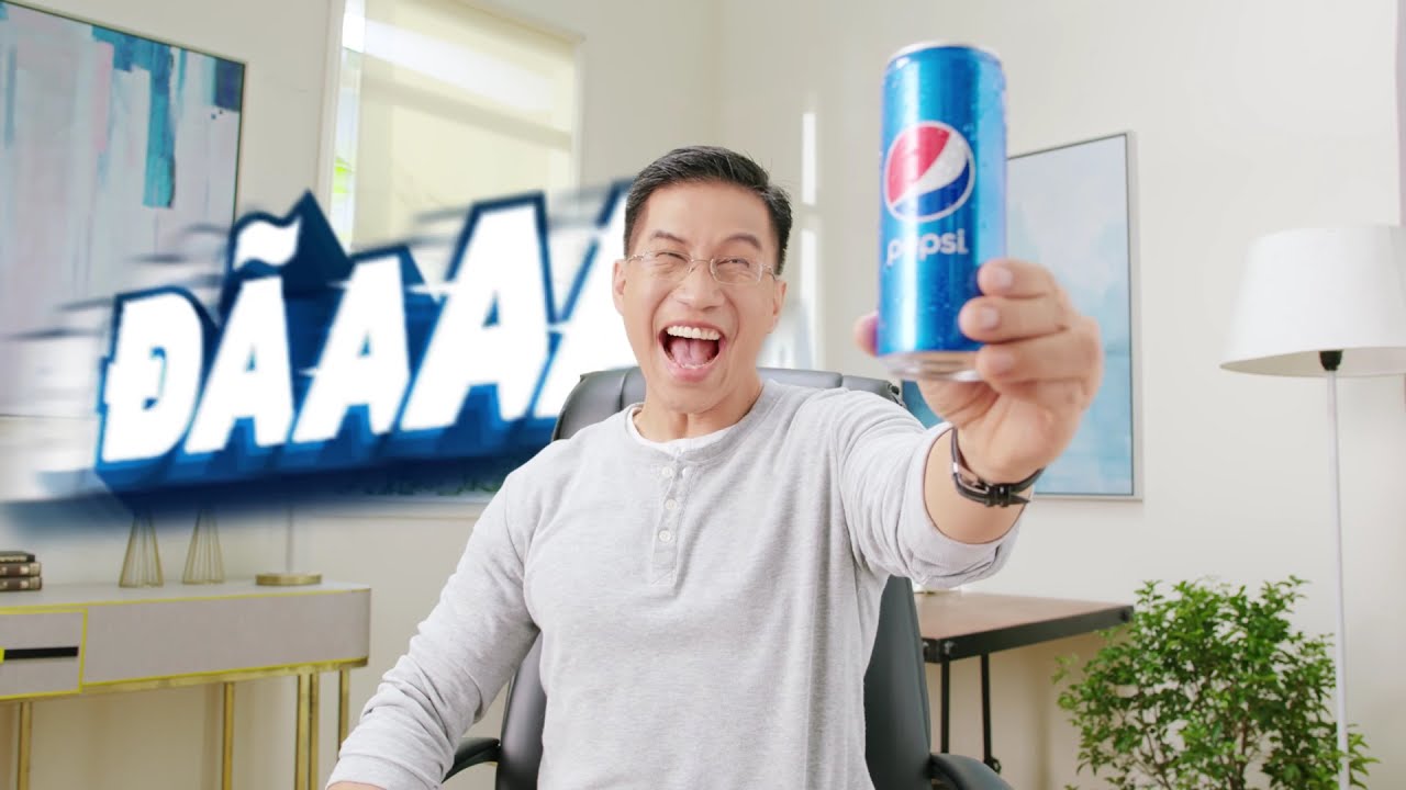 CHEERS PEPSI, ĂN TRƯA ONLINE BAO ĐÃAAAAA - TVC PEPSI 15S - YouTube