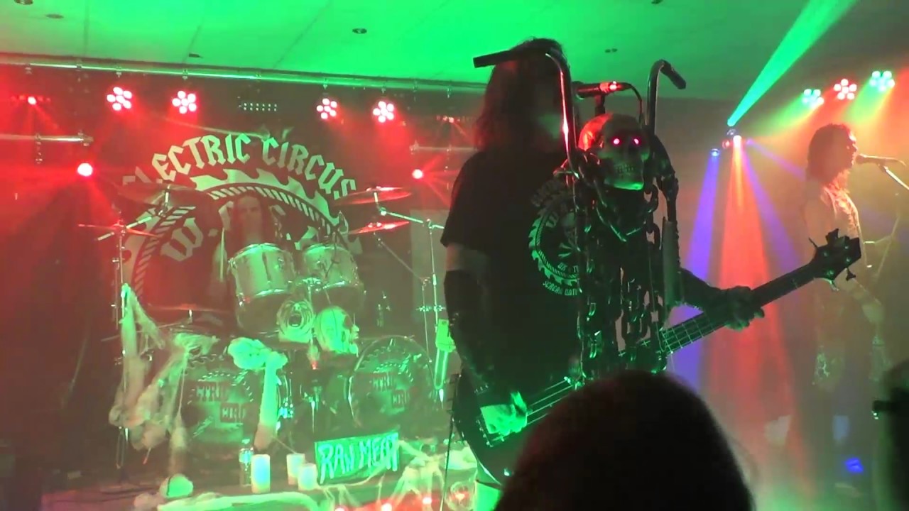 Electric Circus - L.O.V.E. Machine (WASP cover) at TROG Bar, Hull, Oct ...