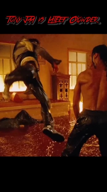 the fight between Tony Jaa and Lateef Crowder in the 2005 movie The ...