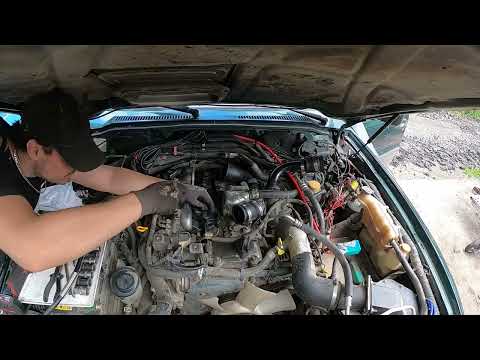 Patrol ZD30 Compression test through valve cover. - YouTube