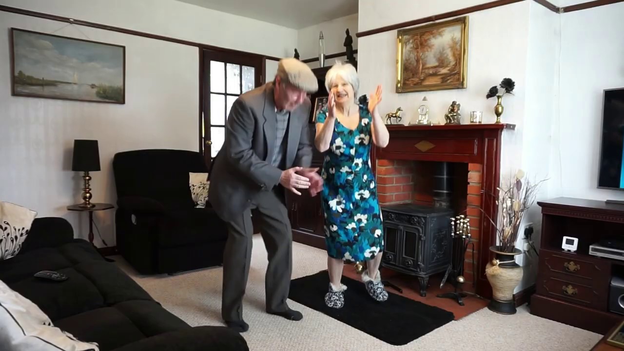 oldies having fun - YouTube