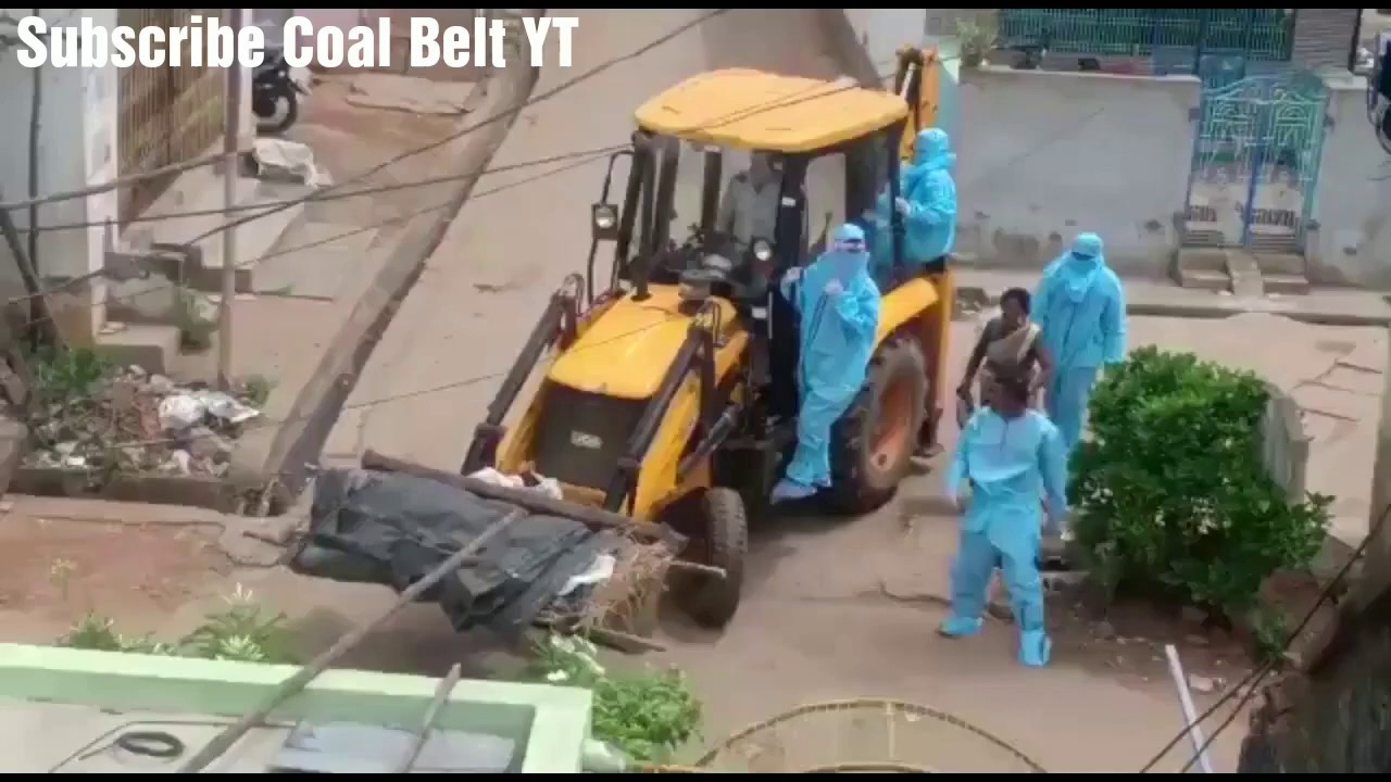 Covid Dead Body Disposed Of Using A Proclainer By Palasa Municipal ...