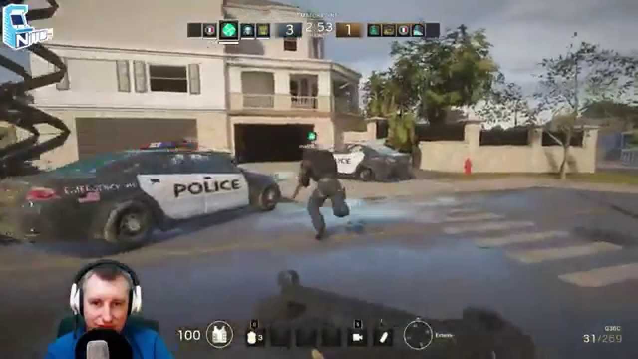 Rescuing a hostage in R6: Siege (with some very excitable Italians ...