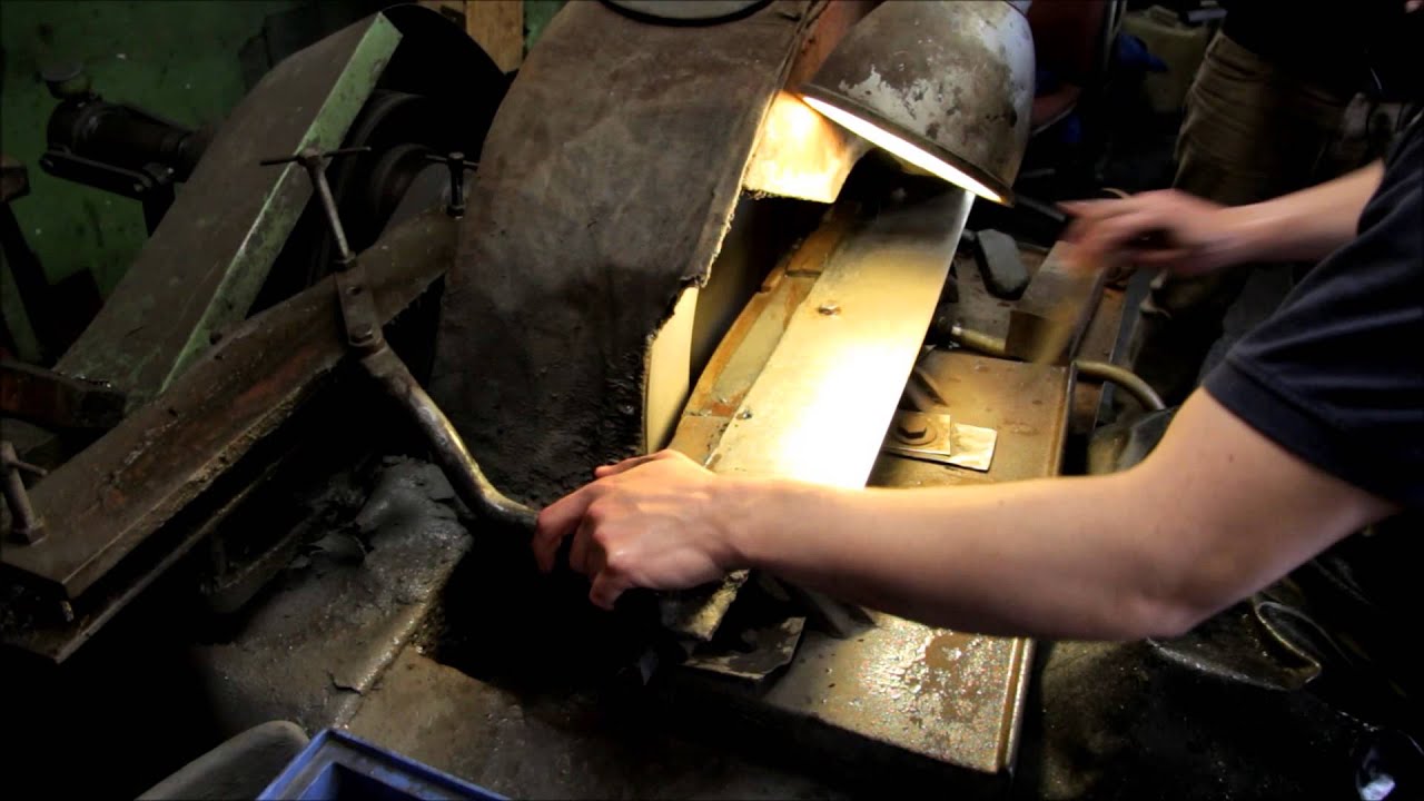 "Kessel" sharpening machine - YouTube