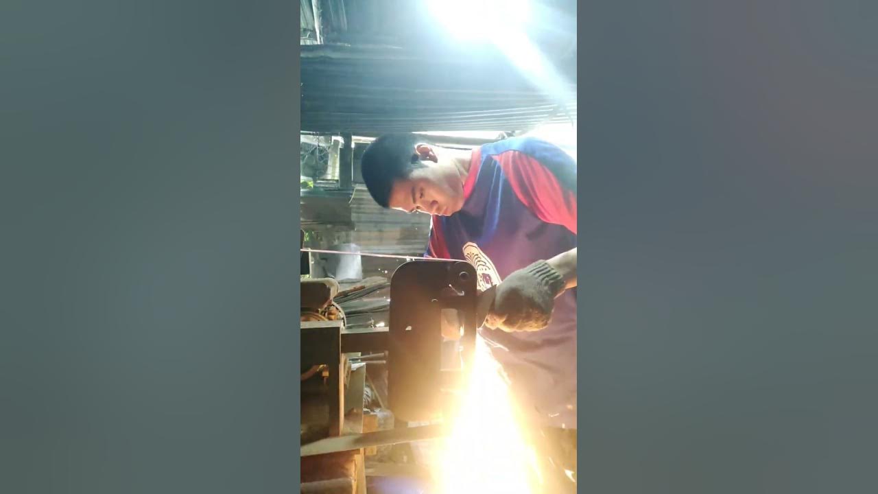 ทํามีดจากเหล็ก sup9 งานเย็น - YouTube