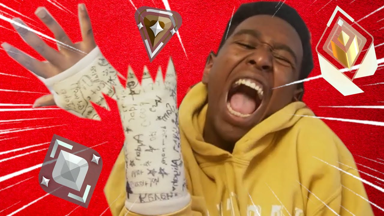 Playing Valorant With A Broken Hand!! - YouTube