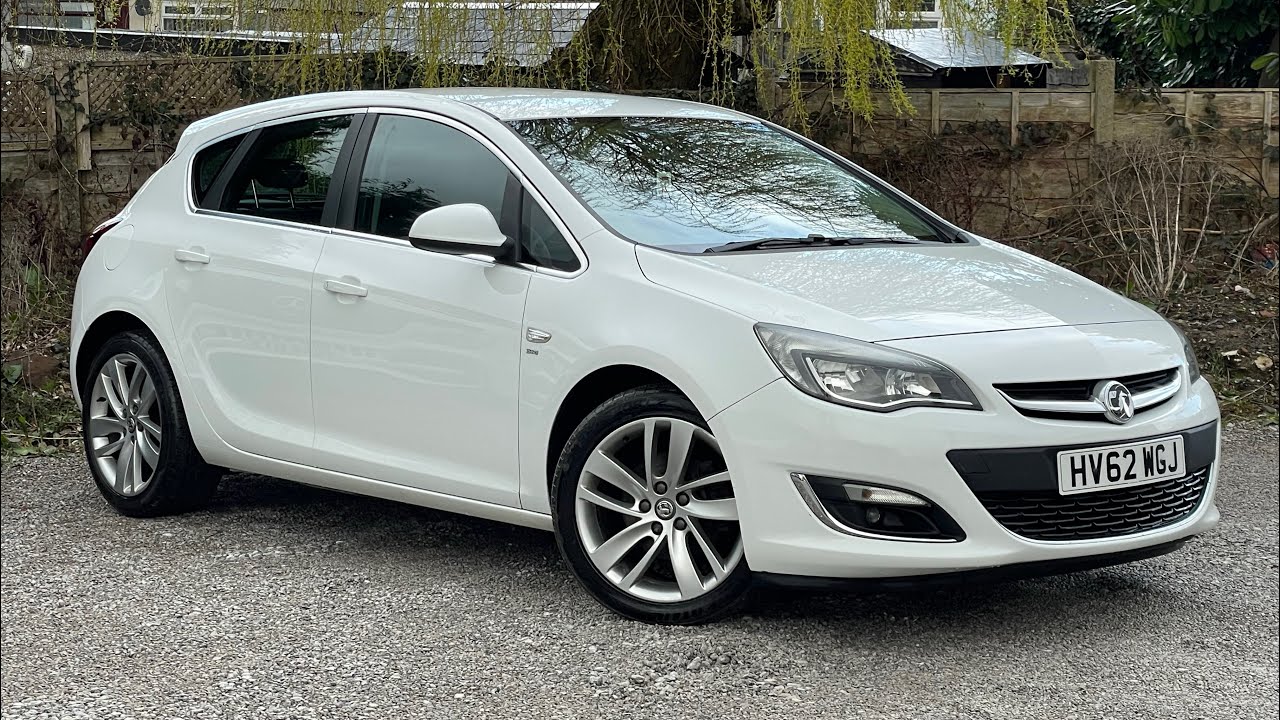 2012 Vauxhall Astra SRI CDTI S/S 5-Door - YouTube
