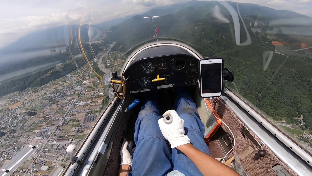 glider training flight (旭山） - YouTube