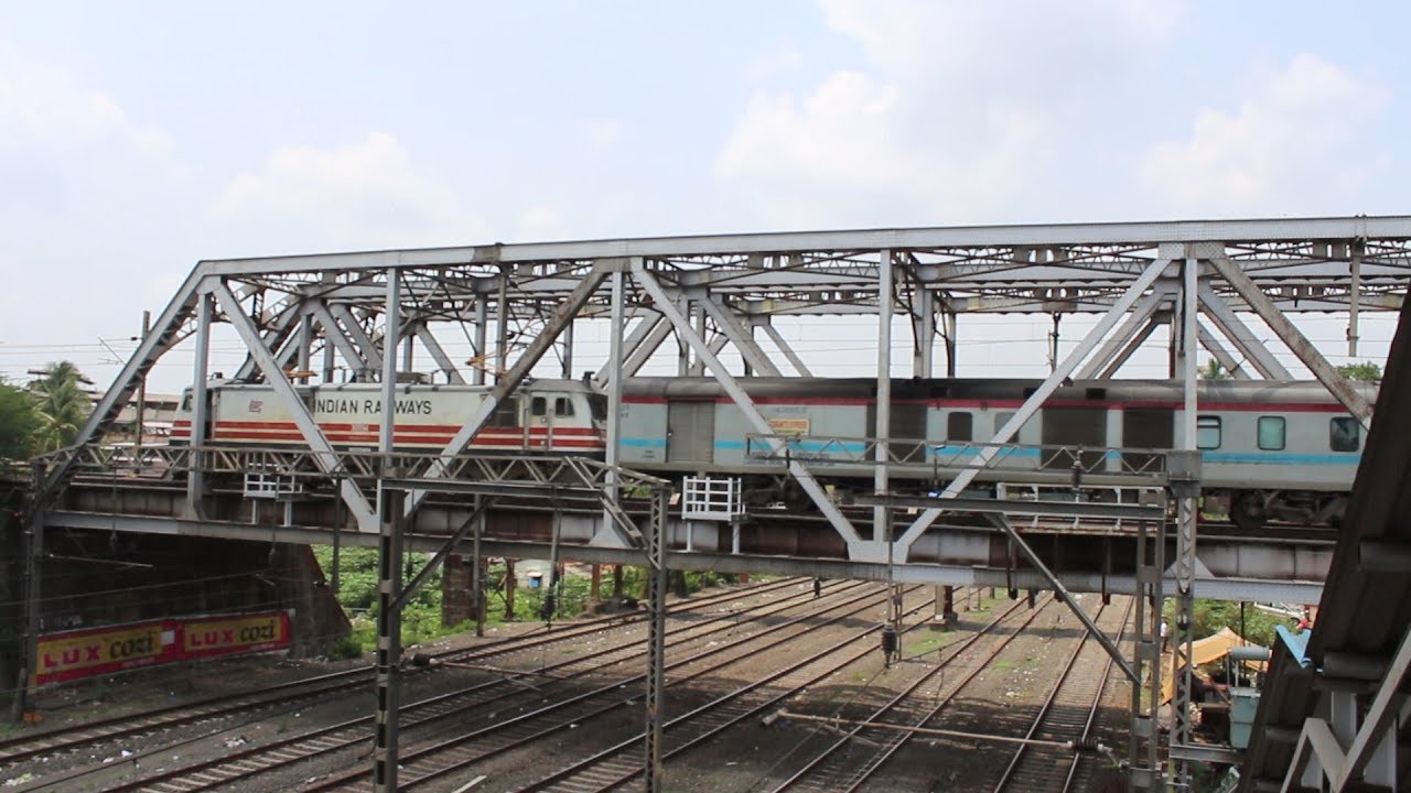 The Magic of Loop : Pune Duronto captured twice at same location ...