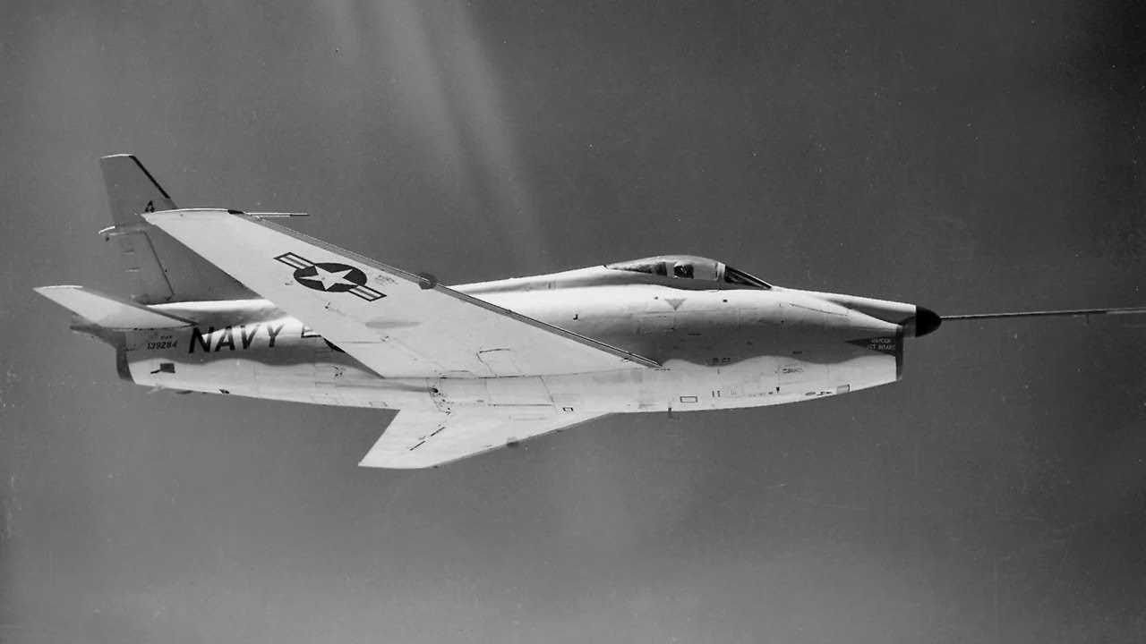 FJ-2 Fury Fighter - YouTube