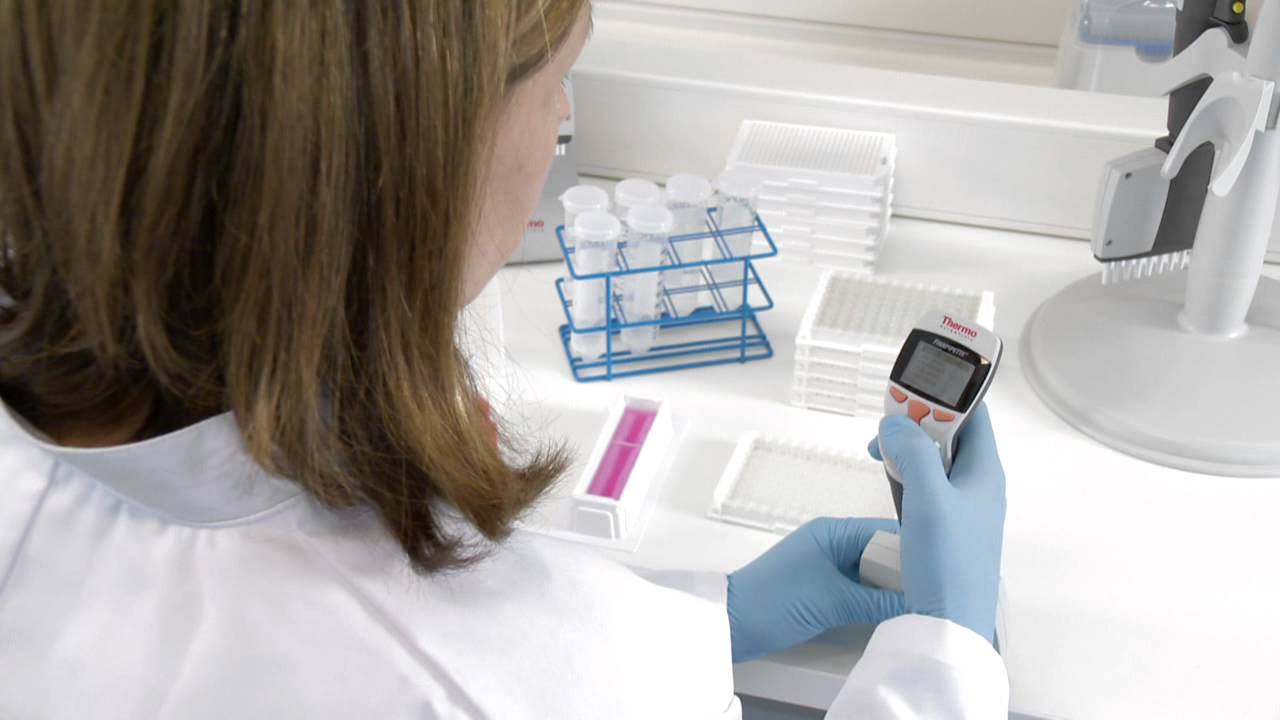 Thermo scientific : Finnpipette Novus Electronic Pipette - YouTube