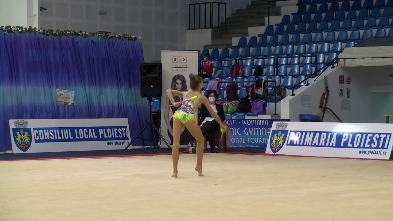 Ana Maria Mihalache CSS Resita Clubs CN Ritmica 2020 - YouTube