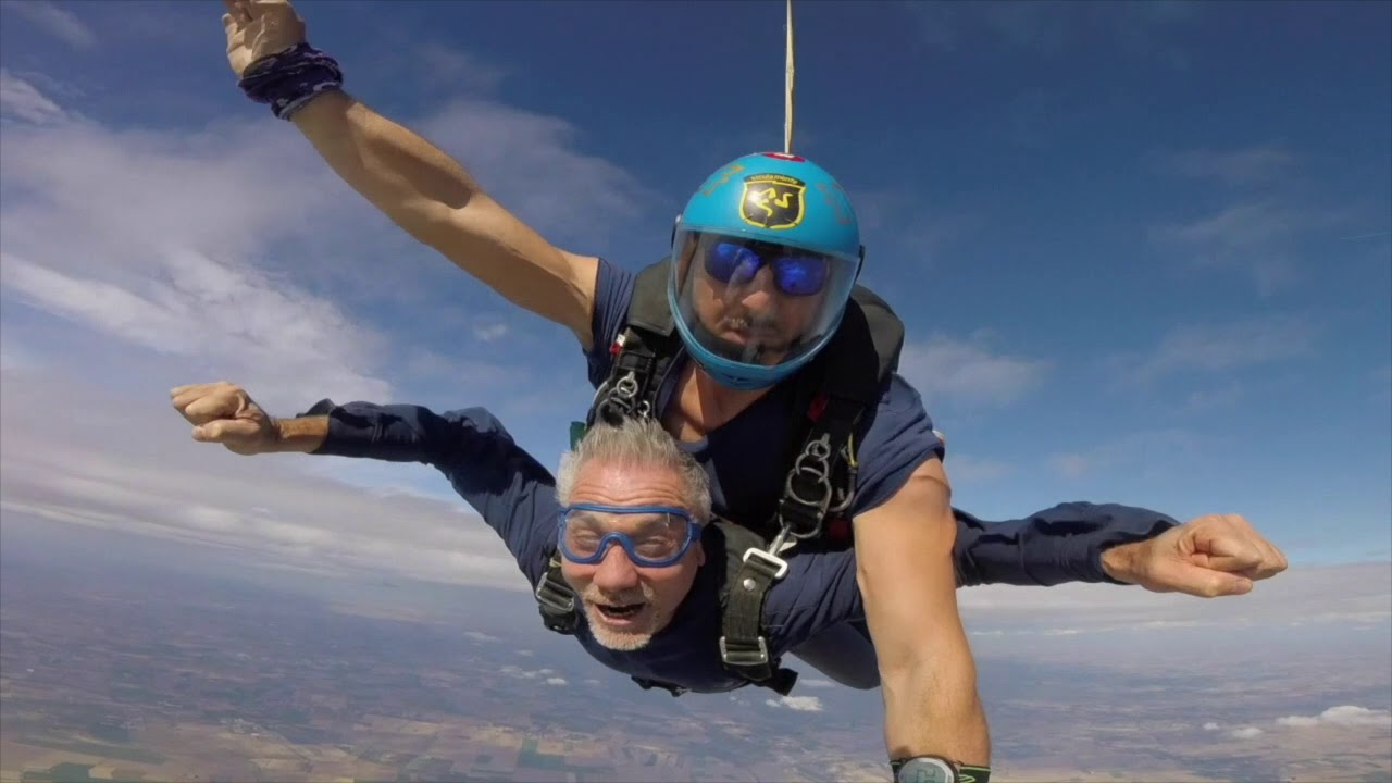 Lancio in Tandem di Luca - YouTube