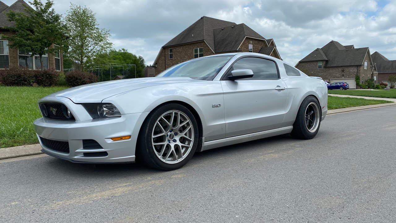 Putting my new 2014 mustang gt on drag radials and going racing! - YouTube