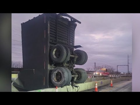 Truck runs off bridge, bursts into flames on Indiana Toll Road - YouTube