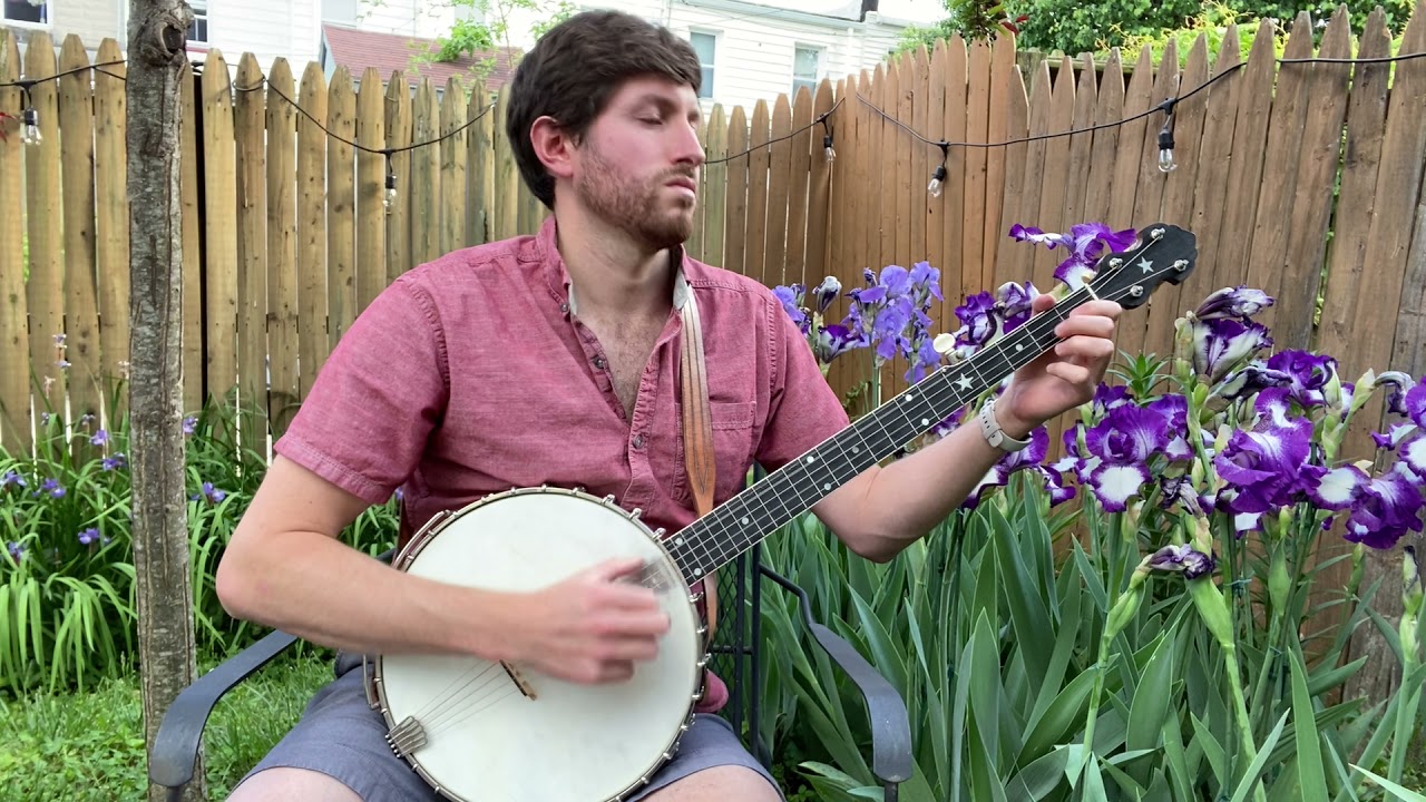 June Apple - Clawhammer Banjo - YouTube