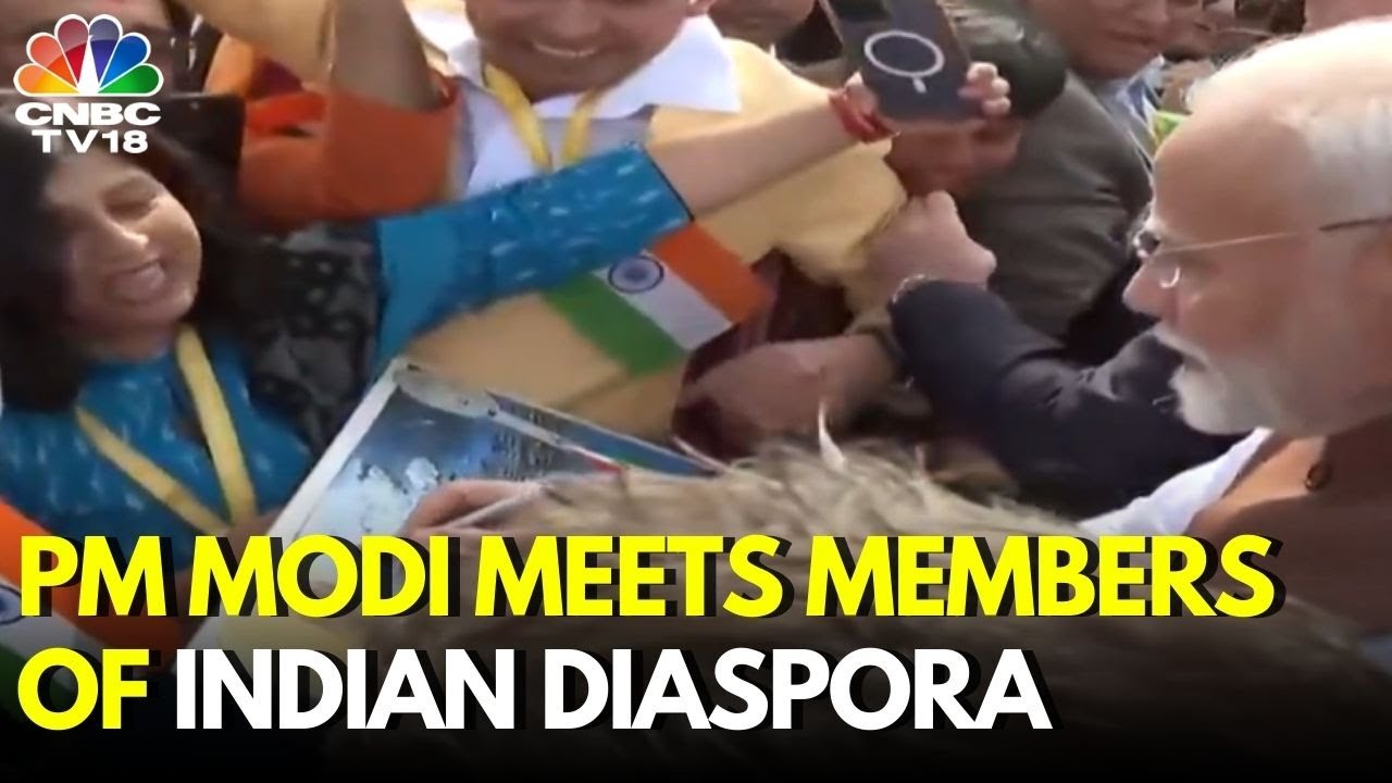PM Modi Meets Members Of The Indian Diaspora After Landing At ...