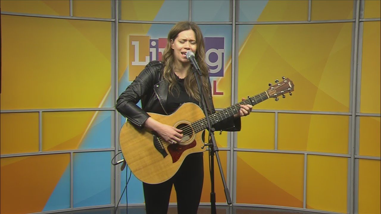 Live Performance | Michelle Lewis - YouTube