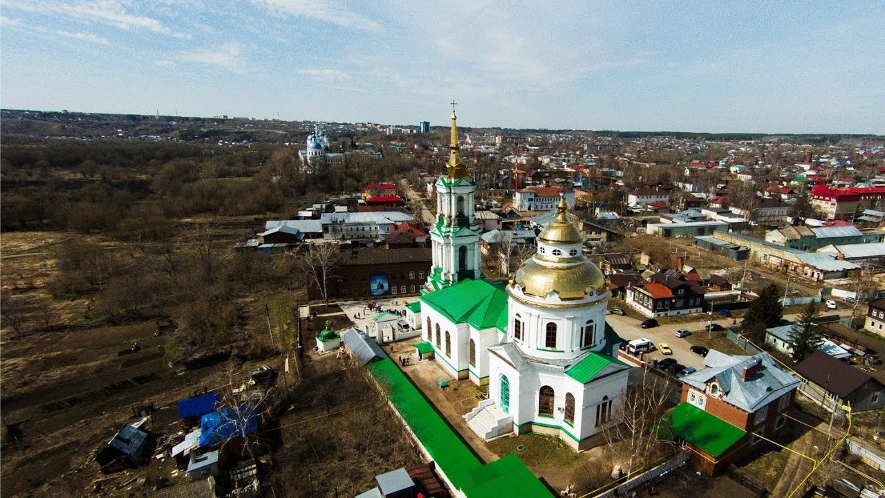 Божественная литургия в Покровском соборе города Елабуги в Неделю жен ...