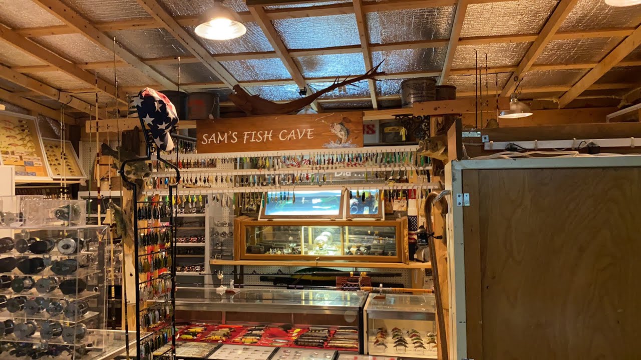 Virtual Tour Of A $400,000 Antique Fishing Lure museum - YouTube