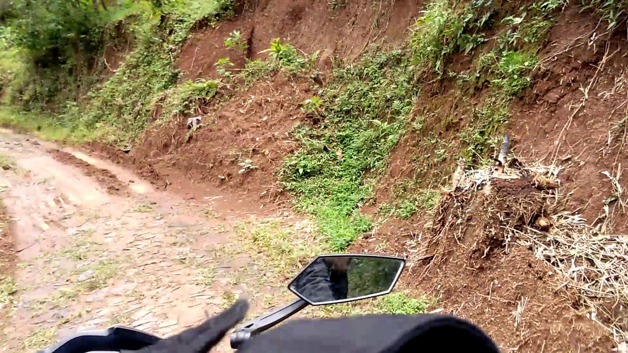Jalan menuju desa terpencil - YouTube